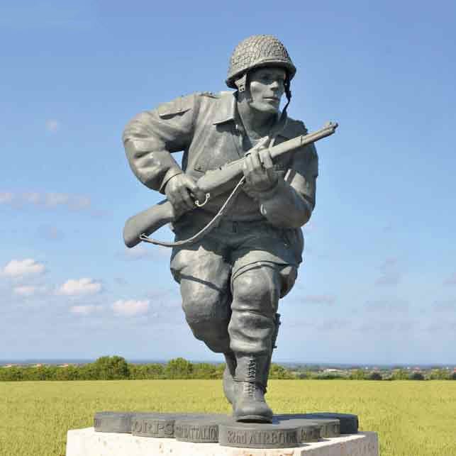 Richard Winters Statue