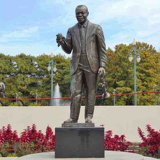 New Orleans Bronze Louis Armstrong Statue - salestatue
